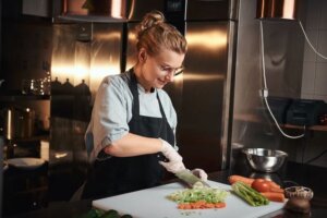 Kitchen Slang: A Guide to Jargon Used in Professional Kitchens - Escoffier