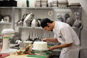 How Much Do Pastry Chefs Make? Pastry Chef Salary - Escoffier